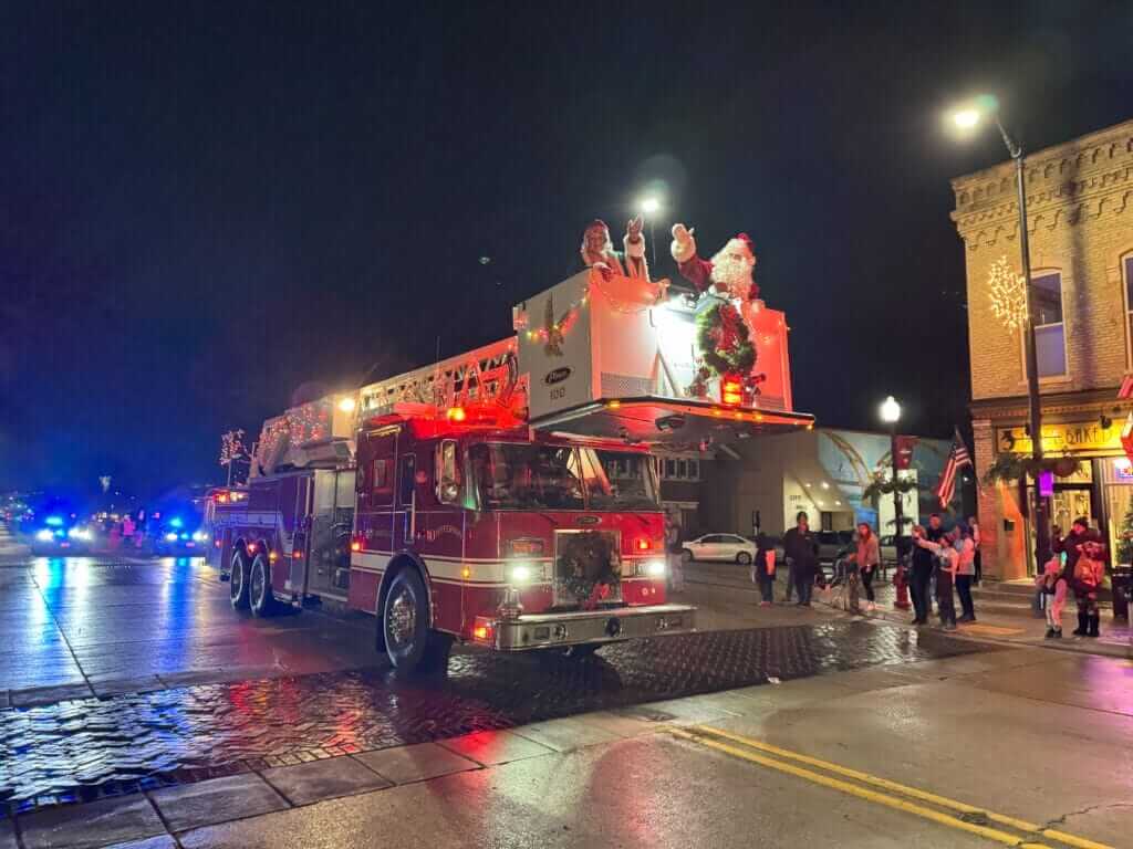 Holiday Parade of Lights presented by Generac - Jefferson Chamber of ...